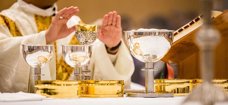 Corpus Christi: 20 frases de Santos sobre a Eucaristia